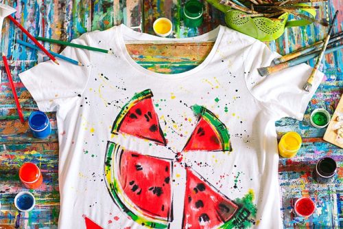 Airbrush Clothing - How to Airbrush T-Shirts and Fabrics